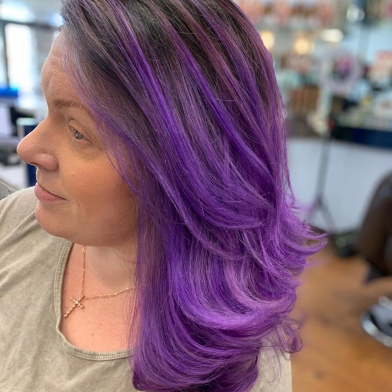 Gallery: Purple Hairstyles for Women over 40 - Page 15 of 18 - Colorli.com